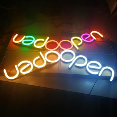 Cina Pubblicità su ordinazione della lettera dei segni di RGB del segno dell'insegna al neon acrilica impermeabile flessibile all'aperto della flessione LED in vendita