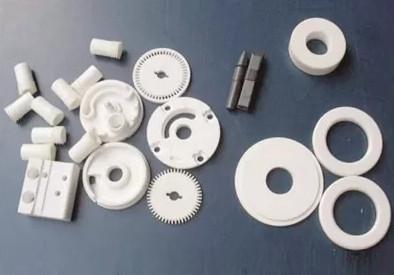 China Isostatic Pressing Aluminum Oxide Ceramics 3.80g/Cm3 Alumina Ceramic Powder for sale
