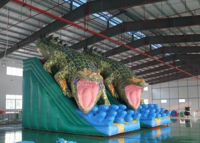 Cina Scorrevoli su ordinazione dei buttafuori del vicolo del doppio del PVC dello squalo degli scorrevoli asciutti gonfiabili giganti del coccodrillo in vendita