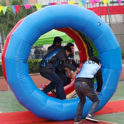 China Bolas de futebol infláveis de passeio da bolha do PVC 1.5m do rolo da água à venda
