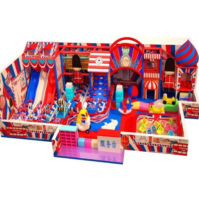 Cina Insiemi molli del gioco di divertimento dello scorrevole dell'interno commerciale del campo da giuoco per i bambini in vendita