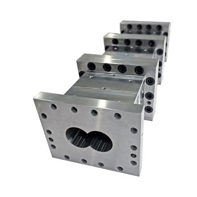 China Barril de tornillo gemelo de 95 mm con diseño de bloques para extrusora de alimentos fabricado con material 38crMoAl 45# en venta