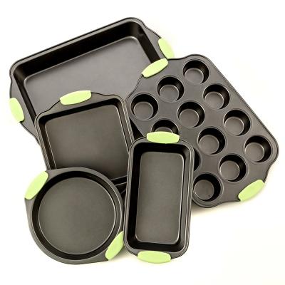 China Non-stick Steel Baking Bakeware With Silicone Handles includes a Pie Pan,a Square Cake Pan,Baking Pan,a Bread Pan for sale