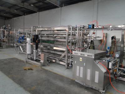 Cina Pacchetto flessibile della bottiglia di vetro dell'ANIMALE DOMESTICO di SS316 Apple Juice Processing Line in vendita