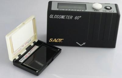 China Digital Accurate Gloss Meter SGT60 Portable For Paint / Coating / Printing / Ceramics for sale