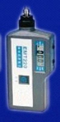 China Handheld Digits Liquid Crystal Display Portable Vibration Meter EMT220 Inter Probe for sale