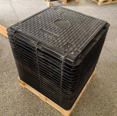 Cina Forma quadrata 25mm Copertura del buco di manovra in fibra di vetro Dimensione standard Copertura della camera Frp, coperture per scarico d'acqua esterne in vendita