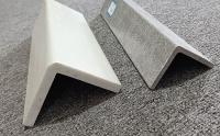 China Structural Pultruded FRP Equal Angle Cutomized Anti Corrosion for sale