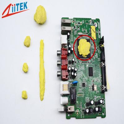 China Yellow Thermally Conductive Putty For Radiating Modules Components High Performance for sale