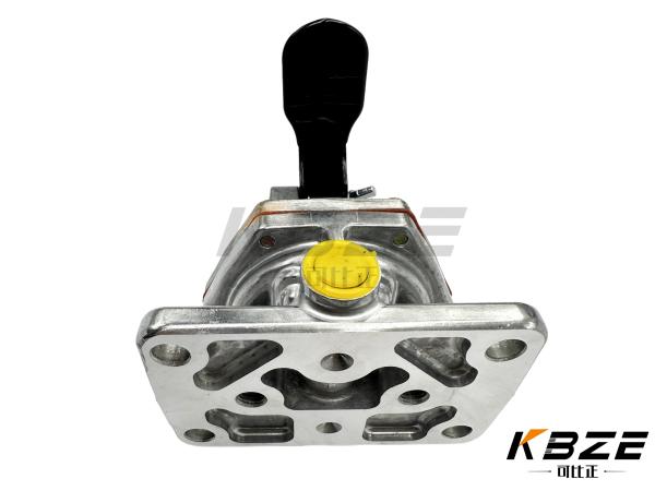 Quality 6251-71-8210 6251718210 KOMATSU PC400-7 PC400-8 EXCAVATOR 2 HOLES HAND PRIMING for sale
