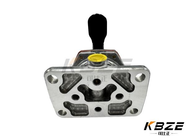 Quality 6261-71-8240 6261718240 4 HOLES FUEL PRIMING PUMP FOR KOMATSU PC400-7 PC400-8 for sale