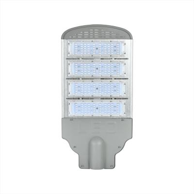 China 100W Outdoor LED Street Light for Highway Parking Lots Garden-IP65 AC220V Remote Control Aluminum Alloy for sale