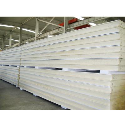 China 1000 mm breed PU-sandwichpaneel met B1/B2 brandwerend gehalte en mortelpapieroppervlak Te koop