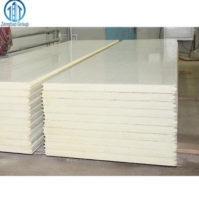 China 30-200 mm dikte brandbestendig PU-sandwichpaneel van klasse B1/B2 voor een superieure isolatieprestatie Te koop