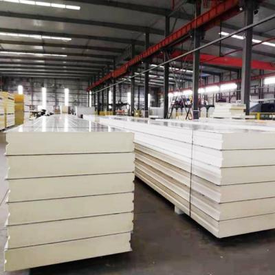 China Polyurethaanfoonscheiding voor daken met uitstekende warmte-isolatie Te koop