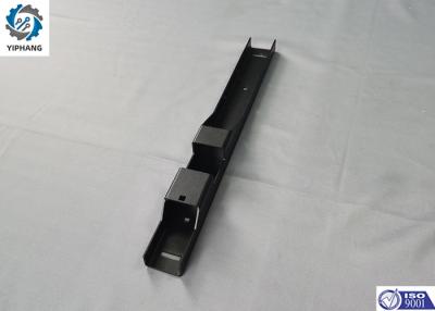 Cina Laser del quadrato di rettangolo di acciaio al carbonio che taglia il supporto su ordine 2.0mm della tastiera dei tubi in vendita