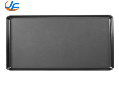 Cina RK Bakeware China Custom Aluminium Baking Tray Non-stick Perforato in vendita