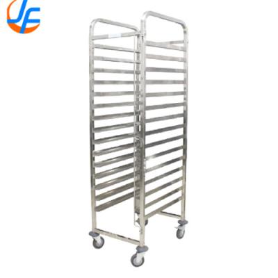 Cina RK Bakeware Cina-Sezione doppia carico laterale di alluminio Bun Pan Rack forno - 60 Pan in vendita