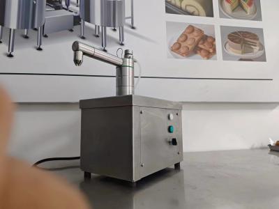 Cina Rk Baketech Cina Industrial Continuous Cream Whipping Machine Macchina a crema battuta in vendita