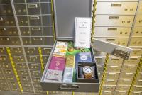 China 2inch Width 5inch Height Self Deposit Box  With External Golden Hinge for sale