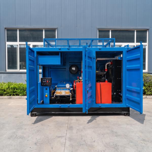 Quality 2800 bar 345 kW Diesel Water Blaster with 45 L/min Flow for Ship Hull Rust Removal for sale