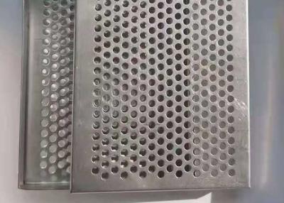 Cina SS201 che perfora l'isolamento uniforme di Mesh Perforated Metal Panels Sound in vendita