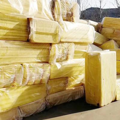Cina isolamento della lana di vetro 24-120kg/M3 con conducibilità termica 0.032-0.042 W/M.K in vendita