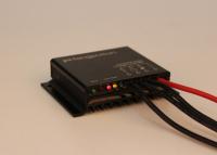 China Automatic 10 Amp PWM Solar Charge Controller with 12V/24V Auto-Detection and IP68 Protection for sale