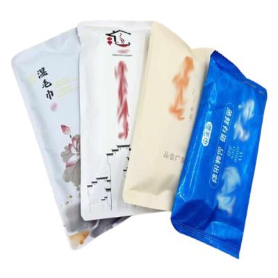 Cina 220V Linea di imballaggio automatico per asciugamani bagnati con funzione di imballaggio pieghevole in vendita