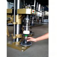 China 0.37kw Semi Automatic Capping Machine 1200b/h Wine Bottle Screw Cap Machine Customized for sale