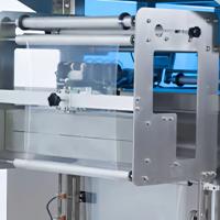 China 3.5kw Automatic Liquid Packing Machine Heavy Duty Liquid Filling Packing Machine QNLP-BS420 for sale