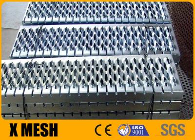 Cina Grata in acciaio zincato inossidabile da 2 mm, battistrada antiscivolo 240 x 4020 mm in vendita