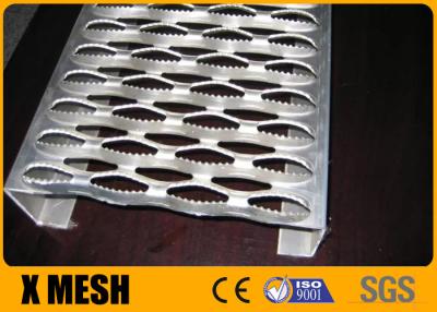 Cina grata d'acciaio galvanizzata del puntone della presa del foro rotondo di 2mm per la norma dell'en della piattaforma della scala in vendita