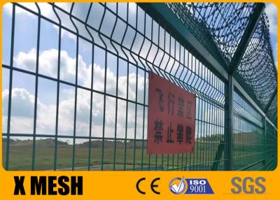 China Cerca de perímetro Akzone Powder Coated do aeroporto da parte superior do arame farpado da lâmina do braço de Y 3.6m à venda
