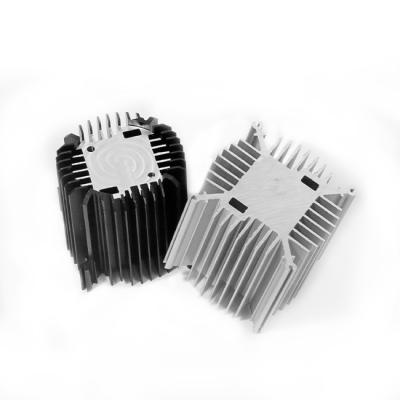 Cina Lavorare di CNC del radiatore del chip della precisione della lega di alluminio che lavora laser a macchina che taglia elaborando i prodotti in vendita