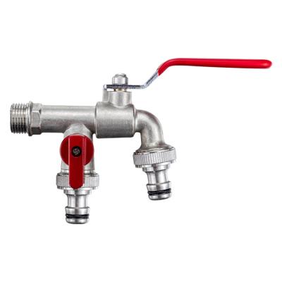 Cina Rubinetto per acqua da giardino Rubinetto per rubinetto a 3 vie Rubinetto per rubinetto in ottone multifunzione a 2 ugelli in vendita