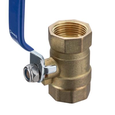 Cina Valvola a sfera in ottone con filettatura BSP TMOK 600wog Full Port Drain 1/2