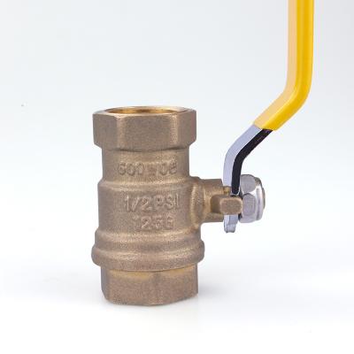 Cina Spingere per collegare la valvola Valvola a sfera per gas in ottone 600WOG 1/2