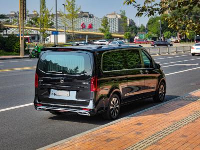 Cina Luxury High Speed China Mercesec Benz economica Business Car Vito MPV 2.0L Benzina Benzina Carro a combustibile in vendita
