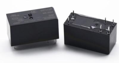 Cina Il nuovo Hongfa relè originale 30A 12V di HF115F-012-2HS4 TRASMETTE HF115F-012-2HS4 in vendita
