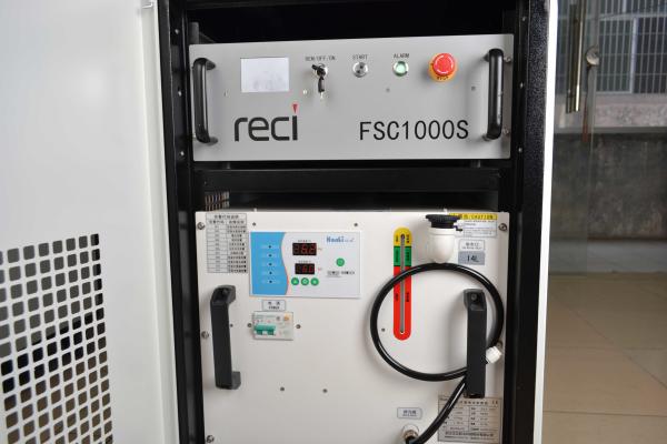 Quality Compact Fiber Laser Welding And Cutting Machine 3000W OEM Water Cooling for sale