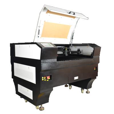 中国 CO2レーザー彫刻機 金属以外のアクリル木材革のためのカット機 100w 販売のため