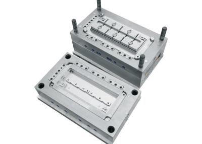 Китай Свинцовокислотный финиш блеска максимума обслуживаний инжекционного метода литья батарейного шкафа С136 продается