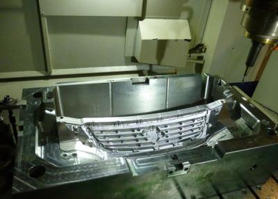 Китай Обслуживание прессформы впрыски обложки автозапчастей/инжекционного метода литья/высокое сырье блеск/С136 продается