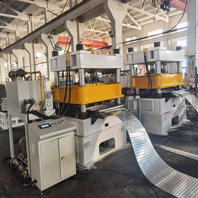 Cina 380V 50KW Cable Tray Forming Machine Metal Roofing Roll Former in vendita