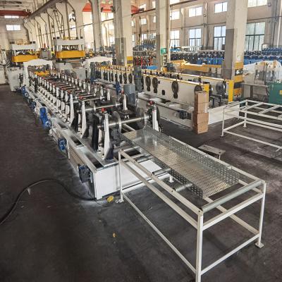 Cina 380V 50KW Cable Tray Forming Machine Metal Roofing Roll Former in vendita