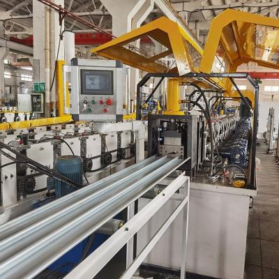 China 380V deurraam rollen vormmachine PU schuimluis Te koop