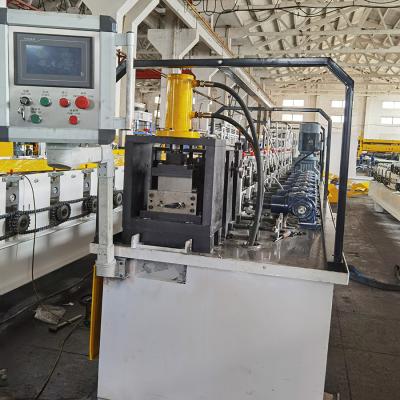 China Rolluiken deurframe vormmachine staal chokhat maken machine Te koop