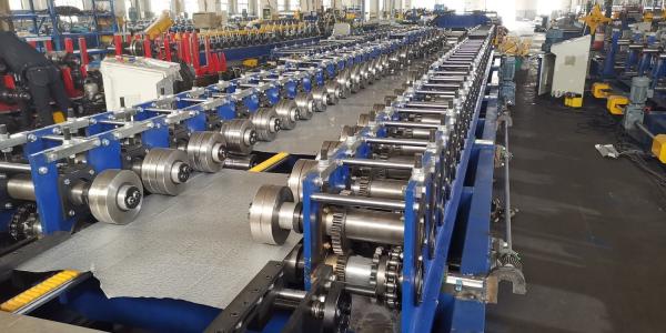 Macchina per la trasformazione a rotoli di pannelli a scaffale verticale 22kw