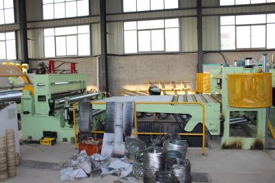 Cina Macchina di taglio in acciaio a strisce OEM per lamiere di metallo da 500 mm a 1300 mm in vendita